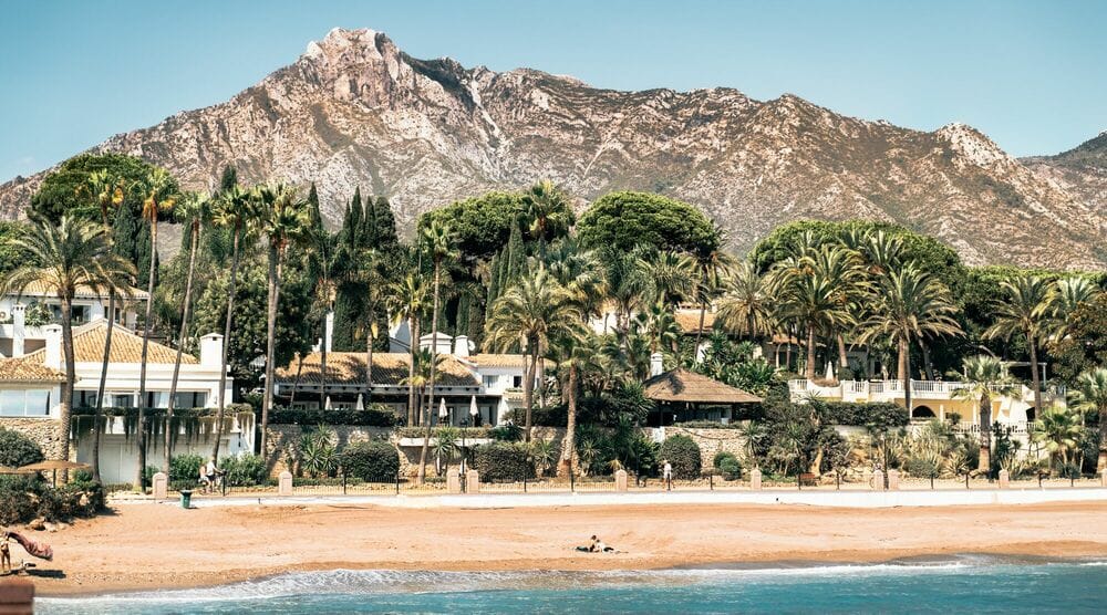 Luxury Things to Do in Marbella – VIP Travel Guide 2025 🌟